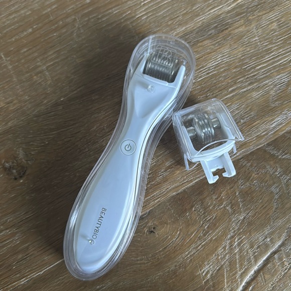 Beautybio | Skincare | Beautybio Glopro Microneedling Tool Eye ...